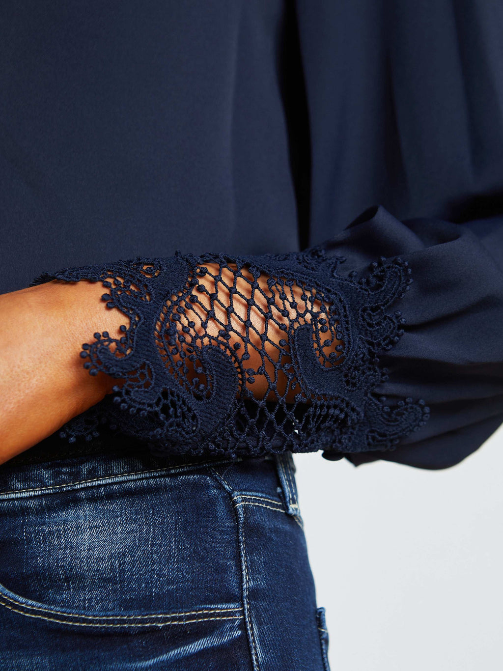 Women's Blouses & Tops - Elegant Luxury Styles | L'AGENCE